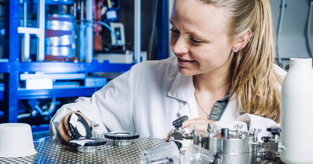 CNRS Innovation » Cilkoa propose une alternative au plastique avec des ...